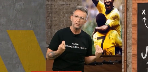 Neto provoca Flamengo e fala de arbitragem: "O Santos é roubado toda ...