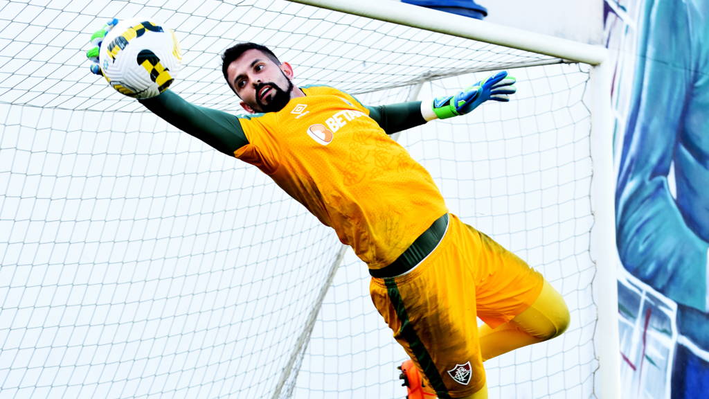 Marcos Felipe, goleiro do Fluminense, viaja para acertar com o Bahia ...