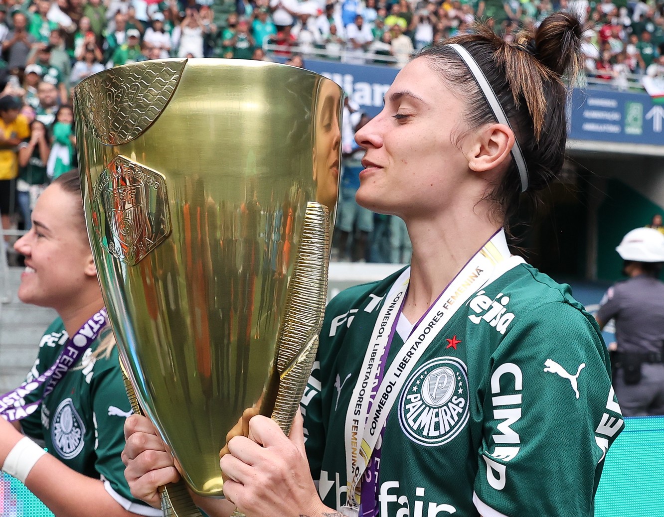 Bruna Calderan festeja temporada com títulos do Palmeiras feminino ...