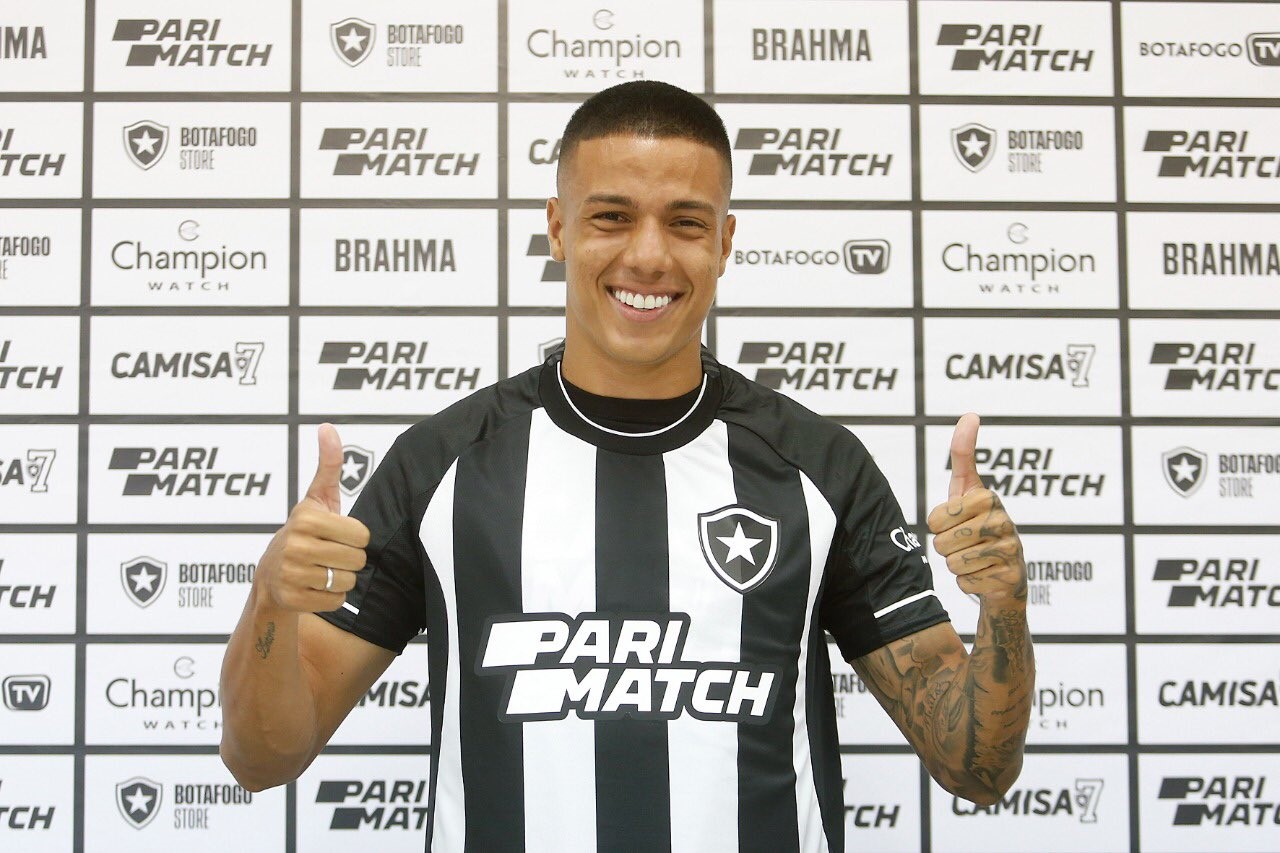 Carlos Alberto celebra chegada ao Botafogo: “Oportunidade grandiosa ...