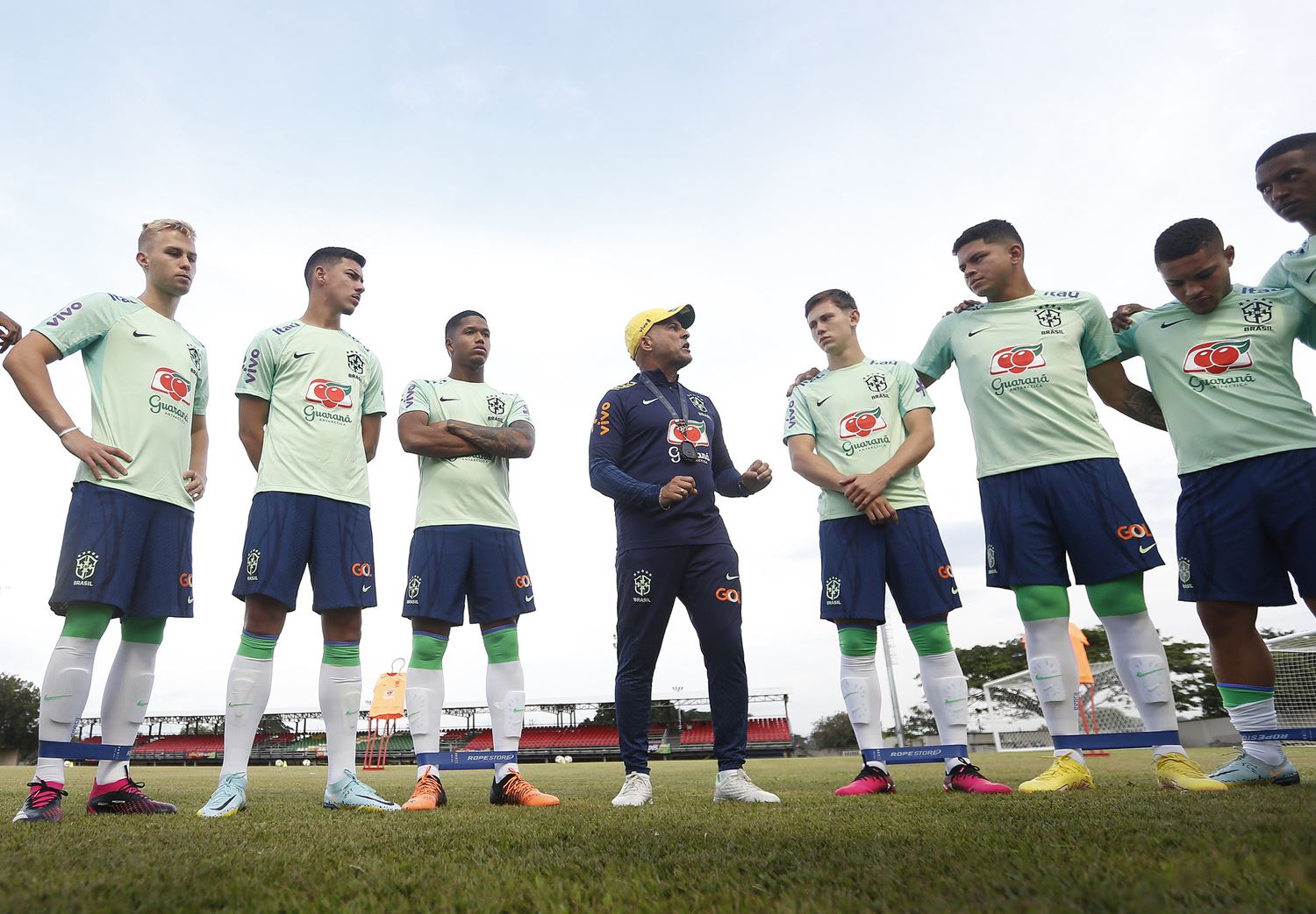 Seleção brasileira sub-20 entra na reta final para a estreia no Sul ...