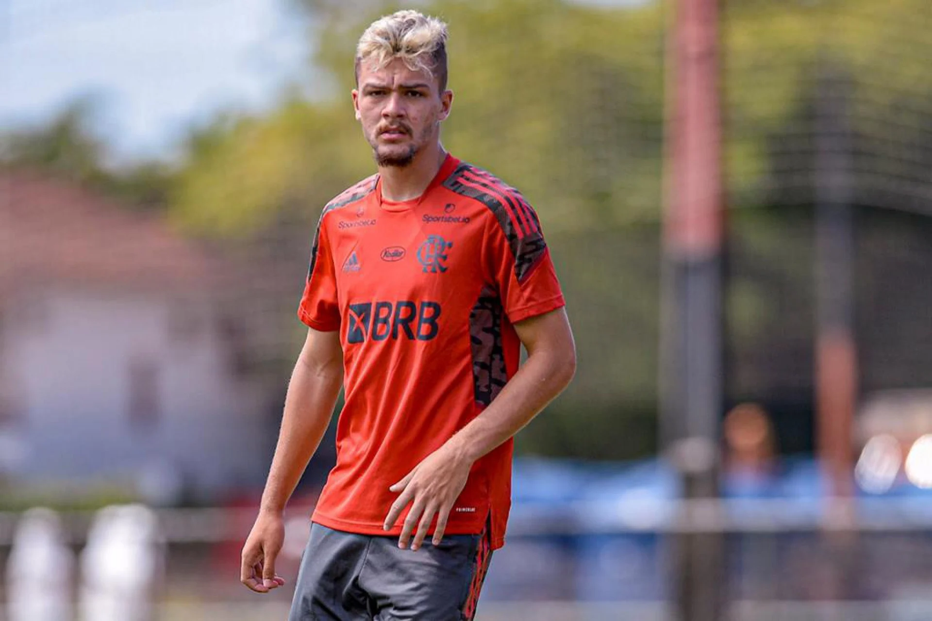 Zagueiro Noga sofre grave lesão e só deve voltar a jogar pelo Flamengo ...