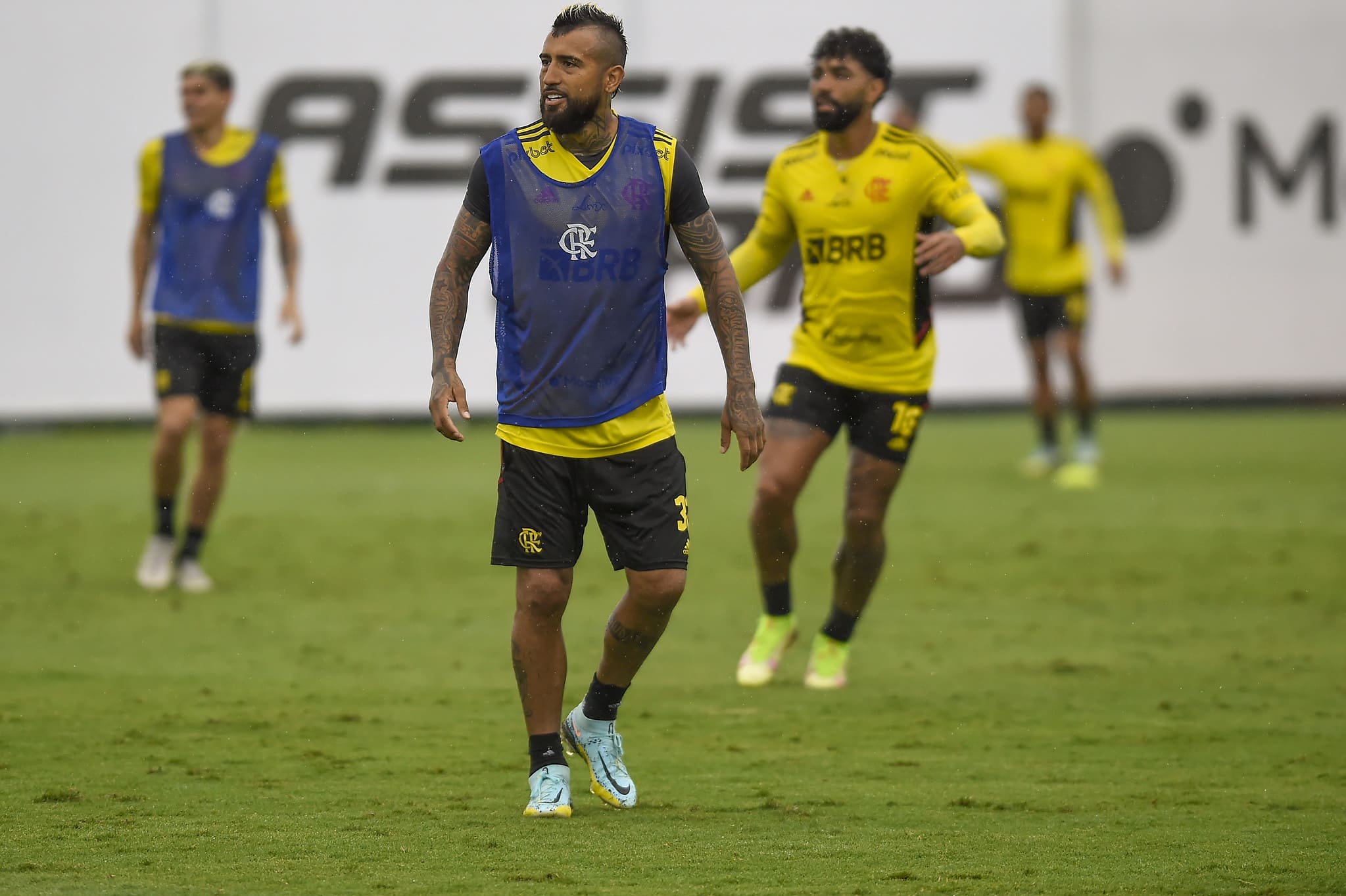 Vitor Pereira despista sobre polêmicas com Vidal: "Perguntem a ele ...