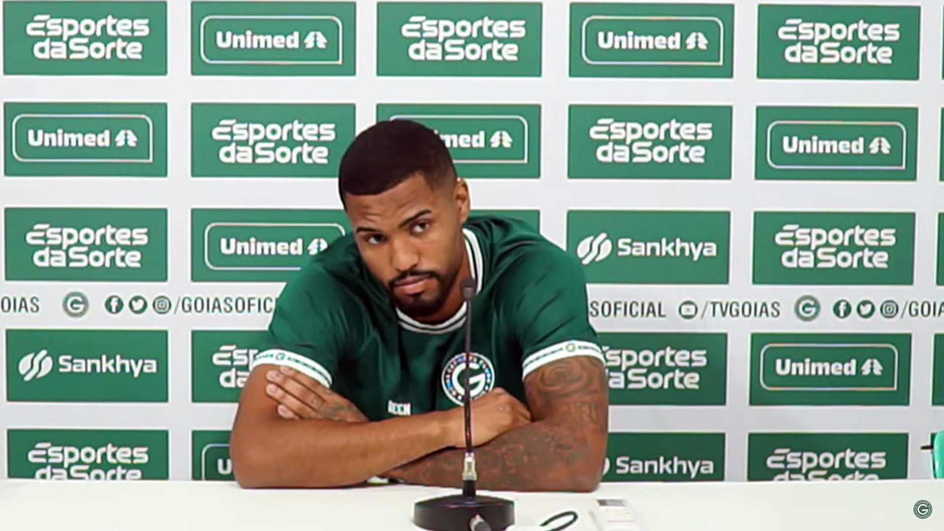 Goiás apresenta o atacante Gabriel Novaes - Gazeta Esportiva