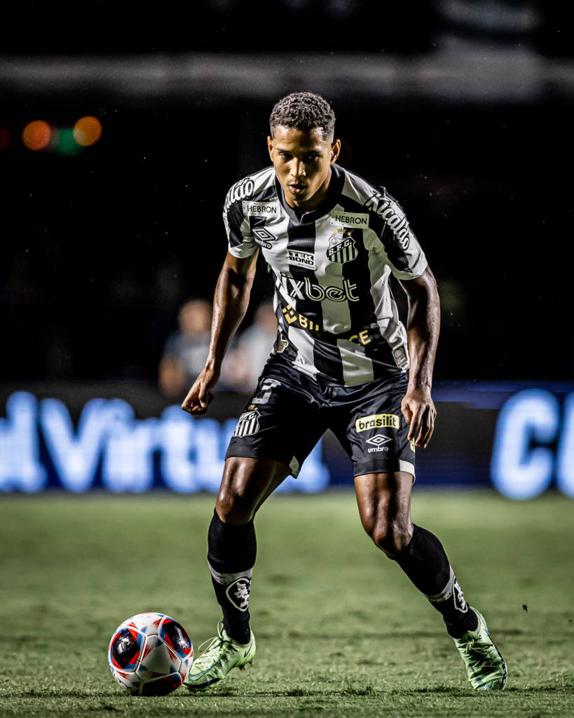 Veja quem foi mal e quem se salvou na derrota do Santos para o São ...