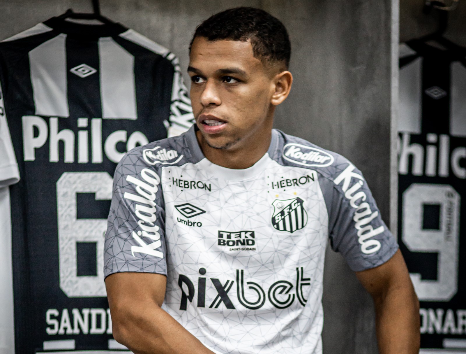 Em ascensão no Santos, Sandry agradece confiança de Odair: "Ajuda muito ...