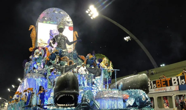 Torcida Jovem sobe no Carnaval de São Paulo, e Santos celebra: “Título ...