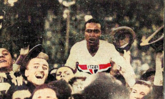 São Paulo usa exemplar de A Gazeta para lembrar 44 anos da morte de ...