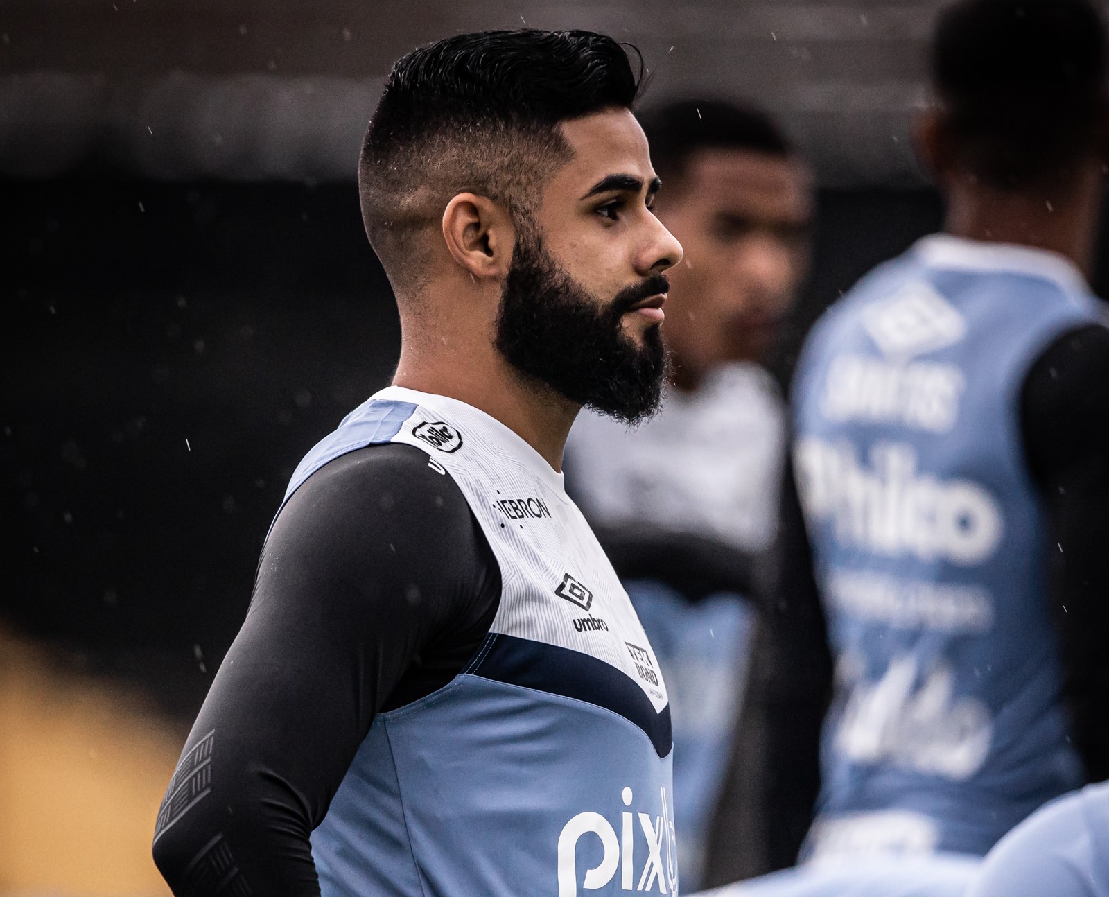 Felipe Jonatan faz trabalhos em campo e Ângelo fica na academia; veja ...