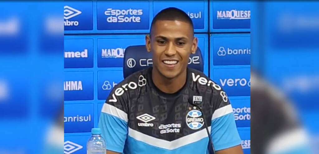 Bruno Alves comemora boa fase com a camisa do Grêmio - Vídeos - Gazeta ...