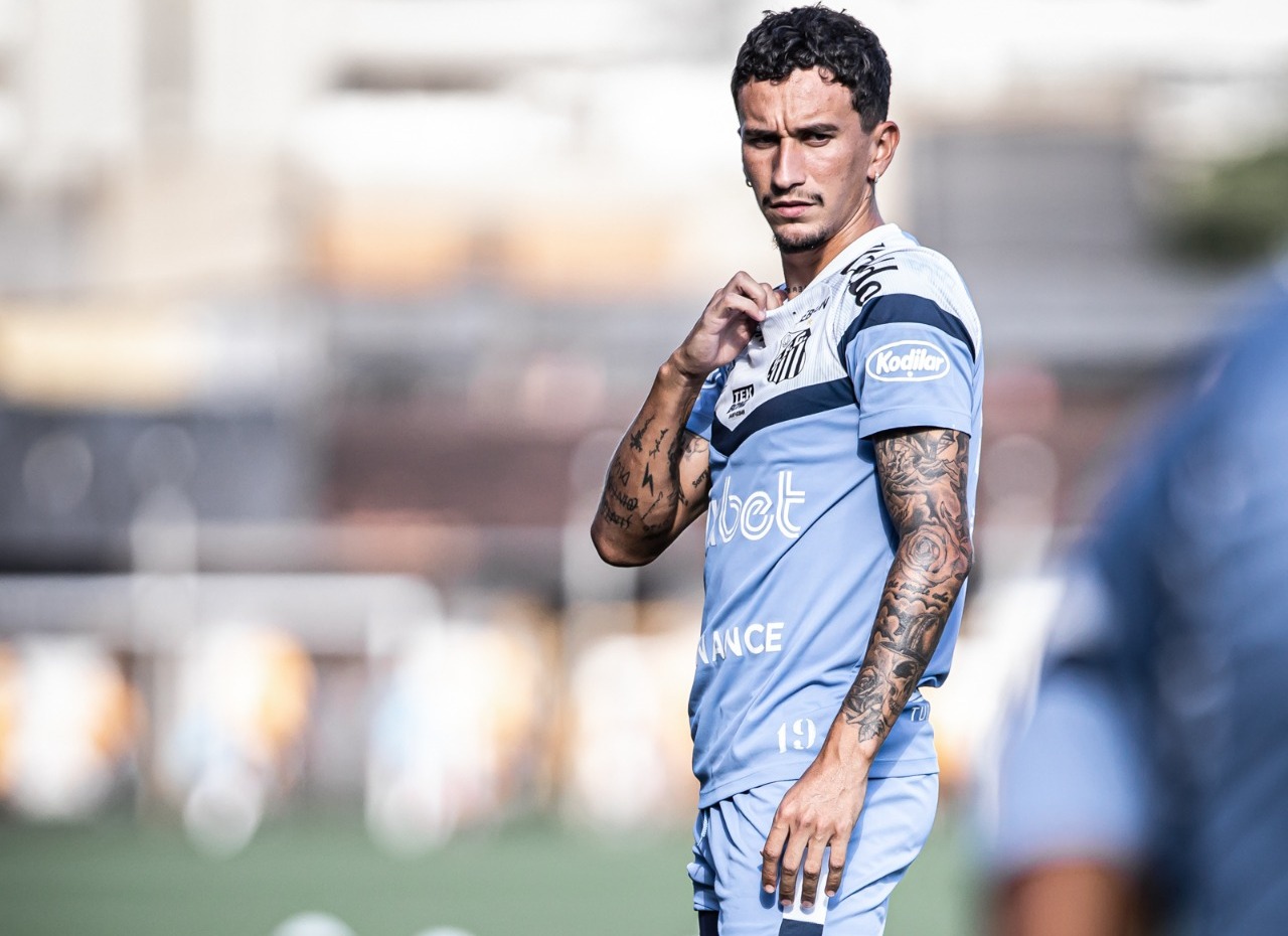 Dodi lidera estatísticas do Santos na temporada e se torna “coringa ...