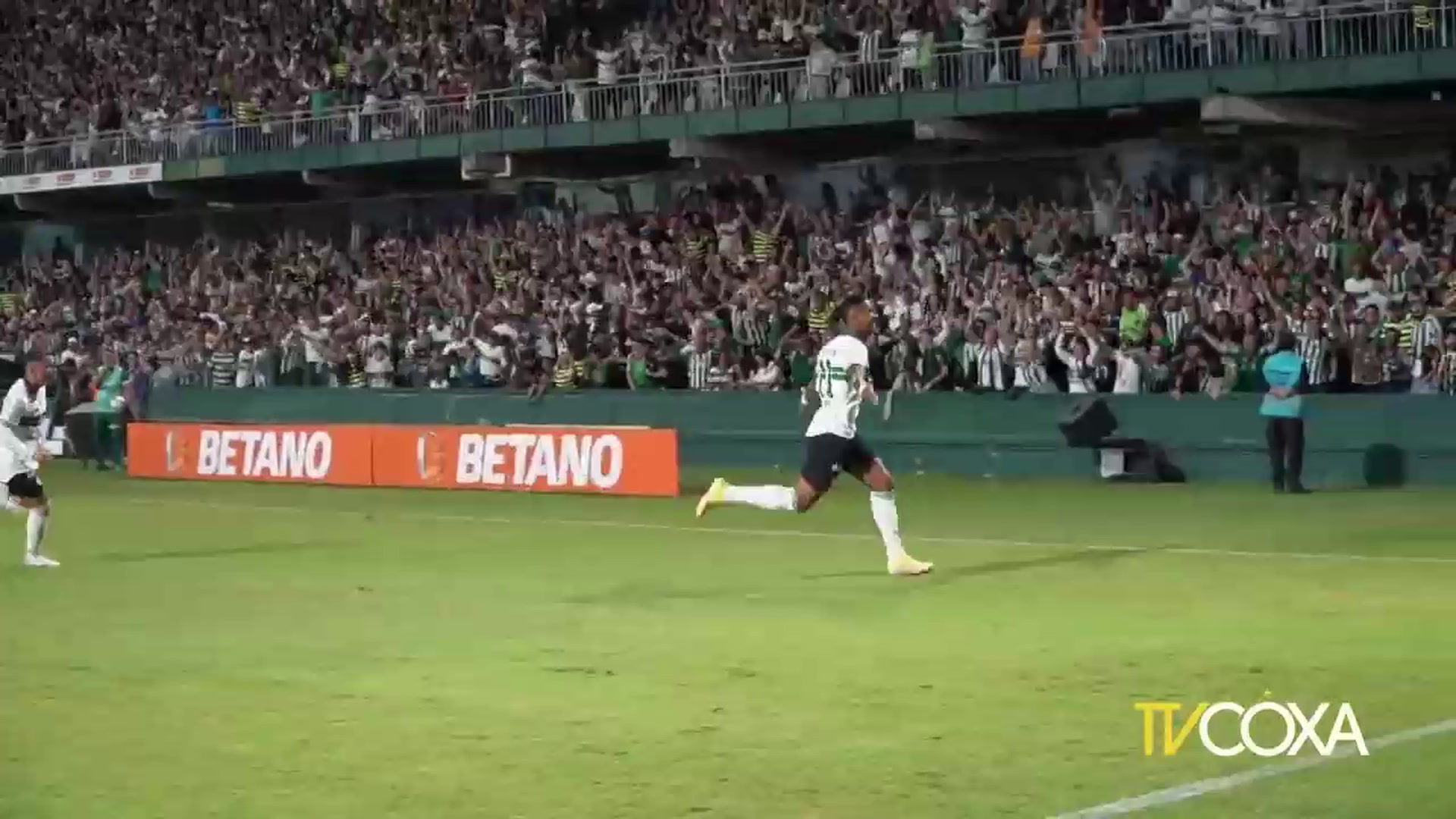 Veja hat-trick de Alef Manga pelo Coritiba na Copa do Brasil - Gazeta ...
