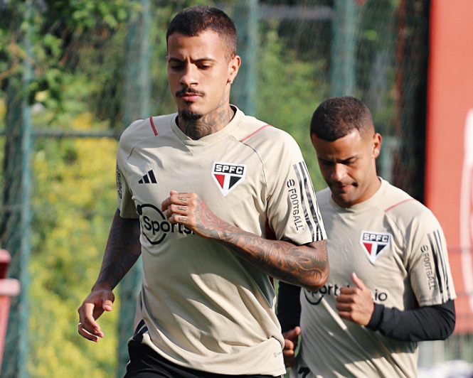 Auxiliar Milton Cruz comanda último treino antes da chegada de Dorival ...