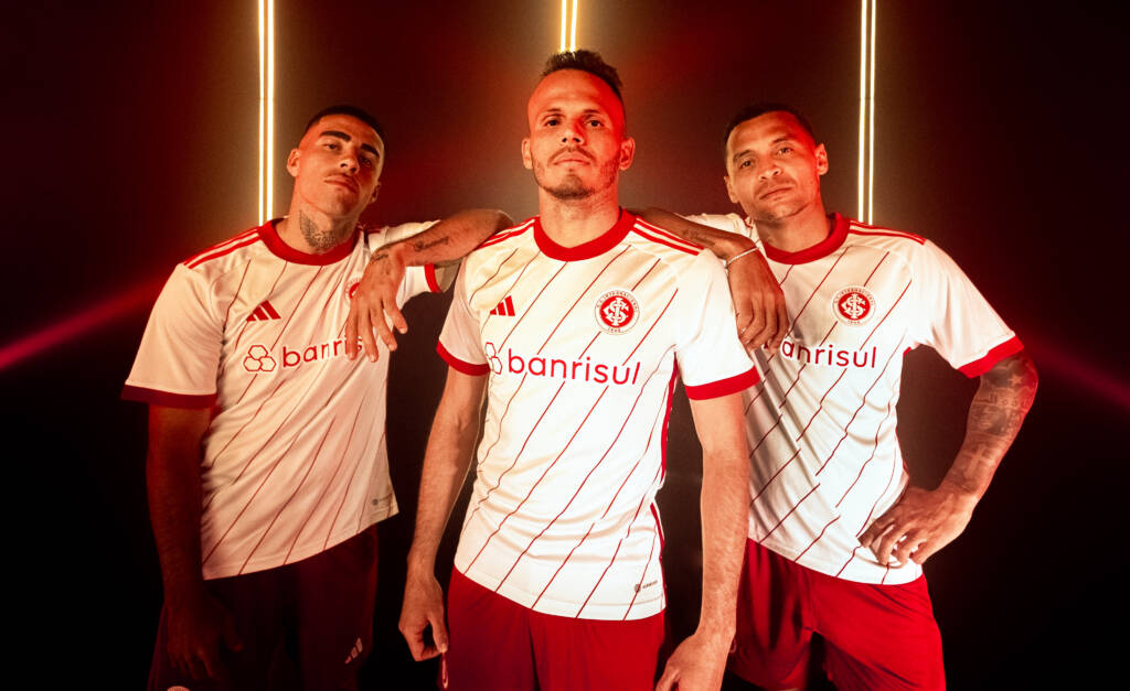Veja as fotos da nova camisa reserva do Internacional para 2023