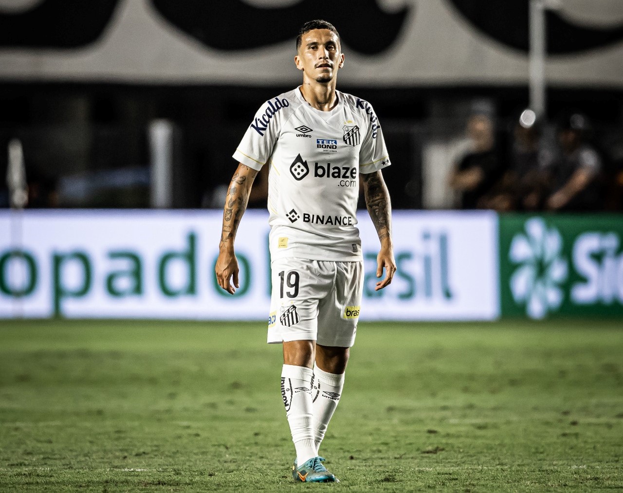 Dodi celebra sucesso no Santos e "vira a chave" após empate com Bahia ...