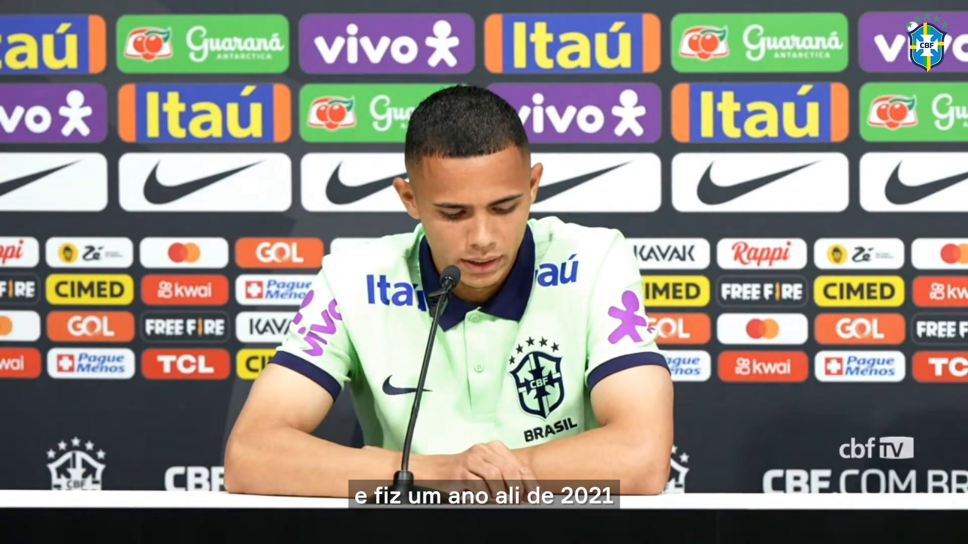 Vanderson fala sobre começo no Grêmio, racismo e idolatria por ...