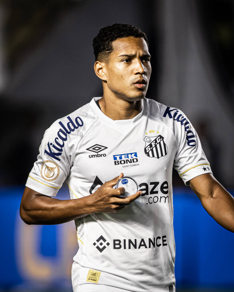 Veja a provável escalação do Santos para o clássico contra o ...