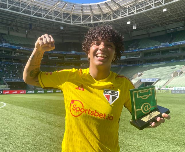 Carlinha celebra desempenho do São Paulo em jogos importantes ...