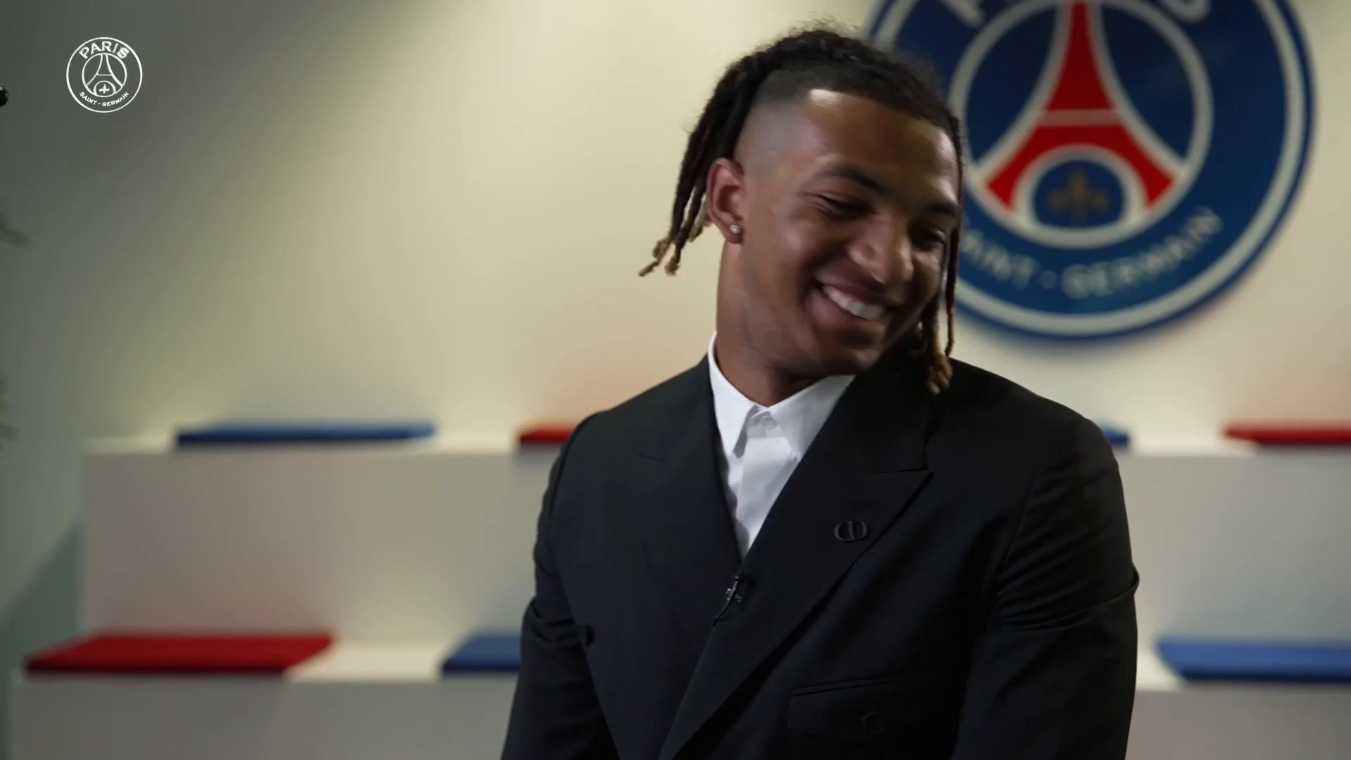 Bastidores do primeiro dia de Cher Ndour no PSG - Gazeta Esportiva