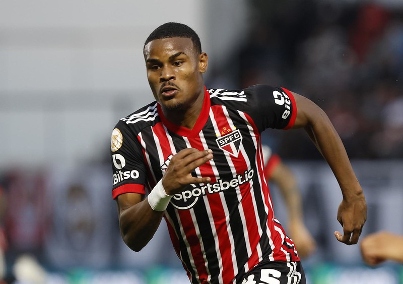 São Paulo lamenta falecimento da mãe do lateral direto Nathan - Gazeta ...