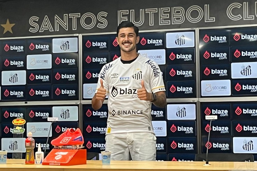 Basso cita orgulho de defender o Santos e diz estar pronto para estrear ...