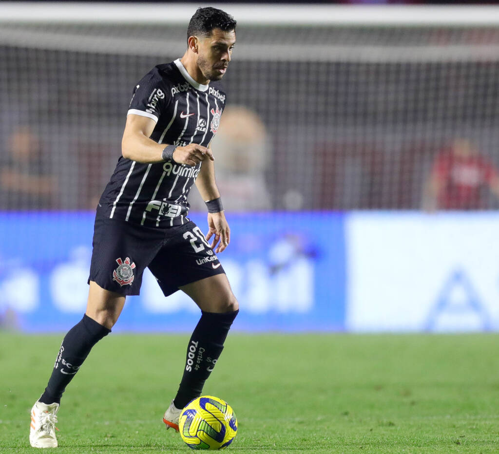 Veja quem foi bem e quem foi mal na eliminação do Corinthians para o ...