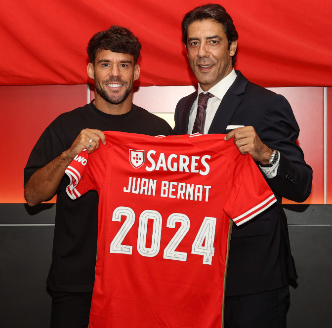 Benfica anuncia a contratação do lateral Juan Bernat, ex-PSG e Bayern ...