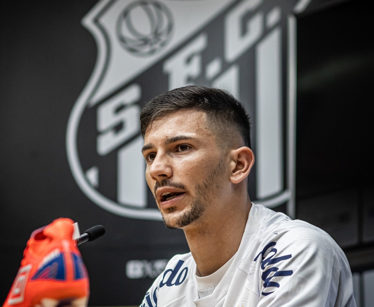Maxi Silvera afirma estar pronto para estrear pelo Santos e diz não ...