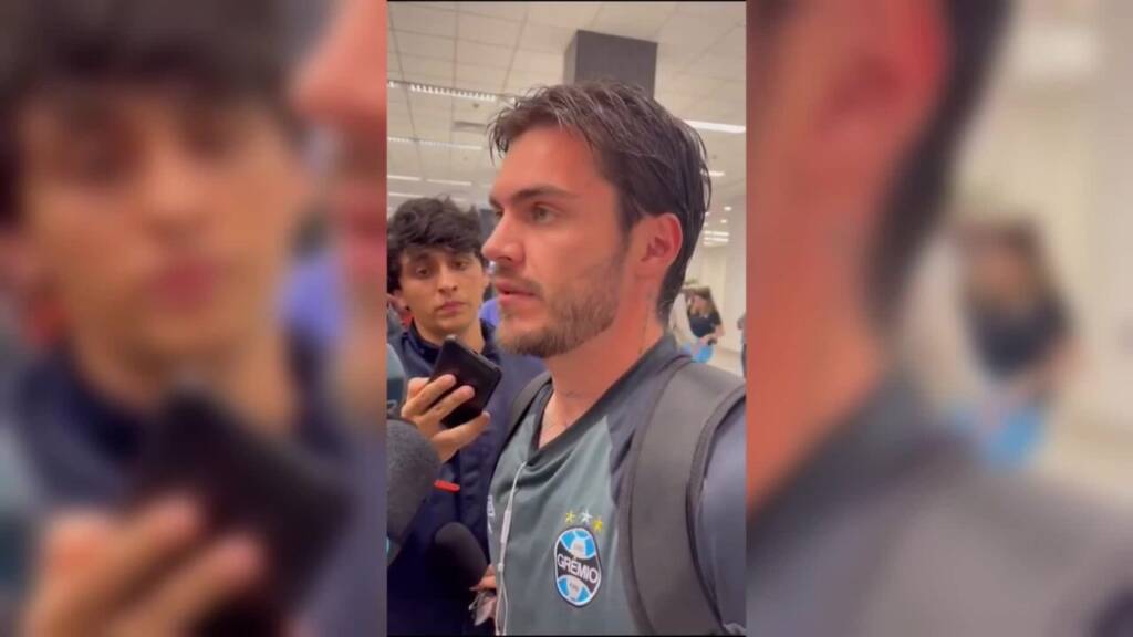 Nathan cita função diferente na escalação do Grêmio e preza: “Continuar ...