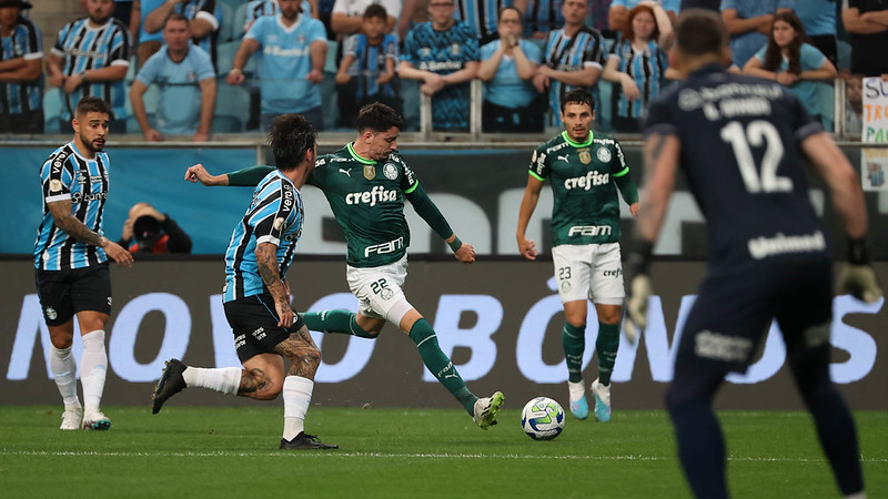 Goleiro do Grêmio, Gabriel Grando comemora atuação na vitória sobre o ...