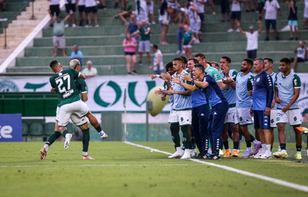Guarani vira para cima do Novorizontino e volta ao G4 da Série B do ...