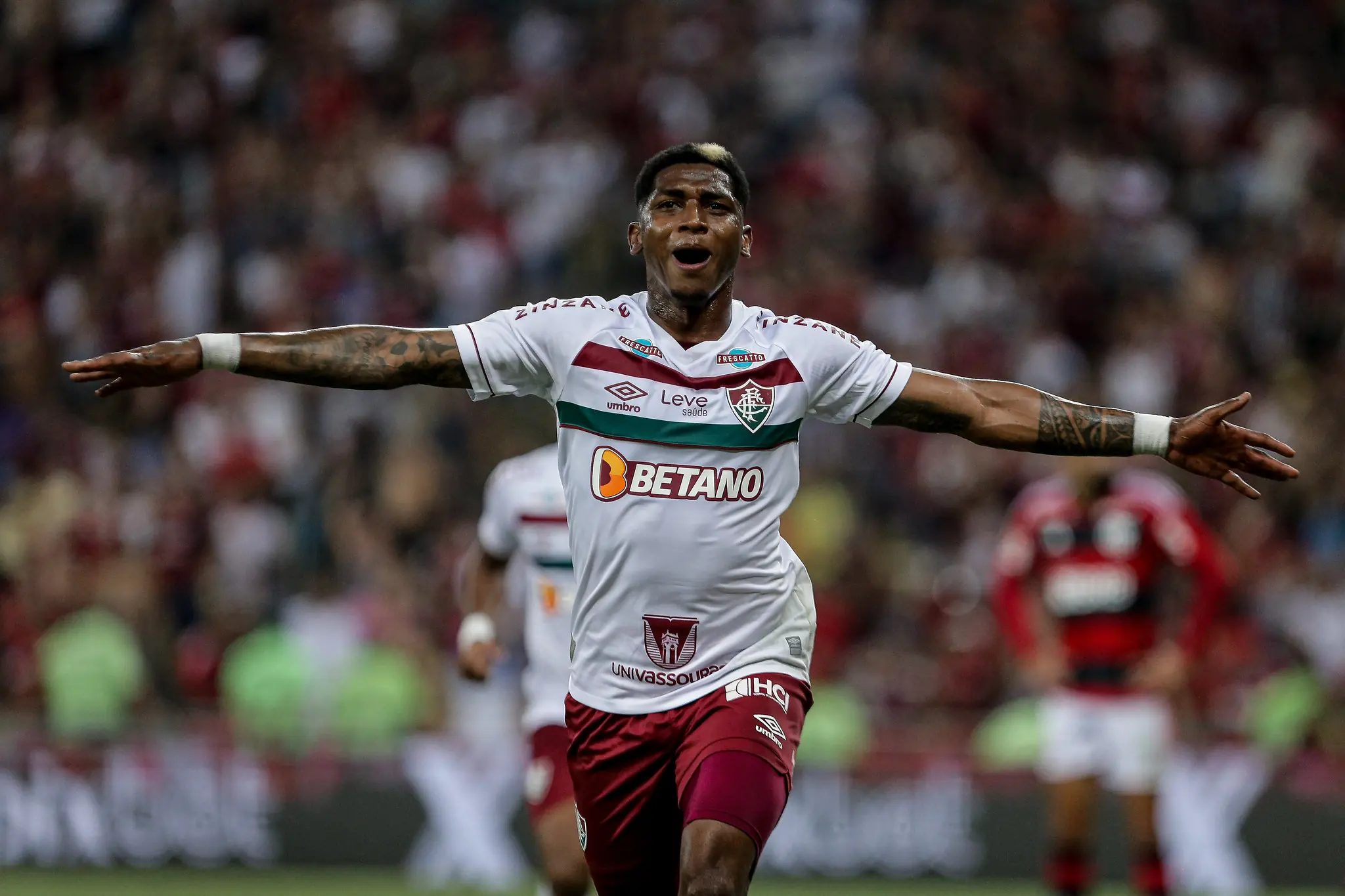 Yony González comemora primeiro gol após retorno ao Fluminense e ...