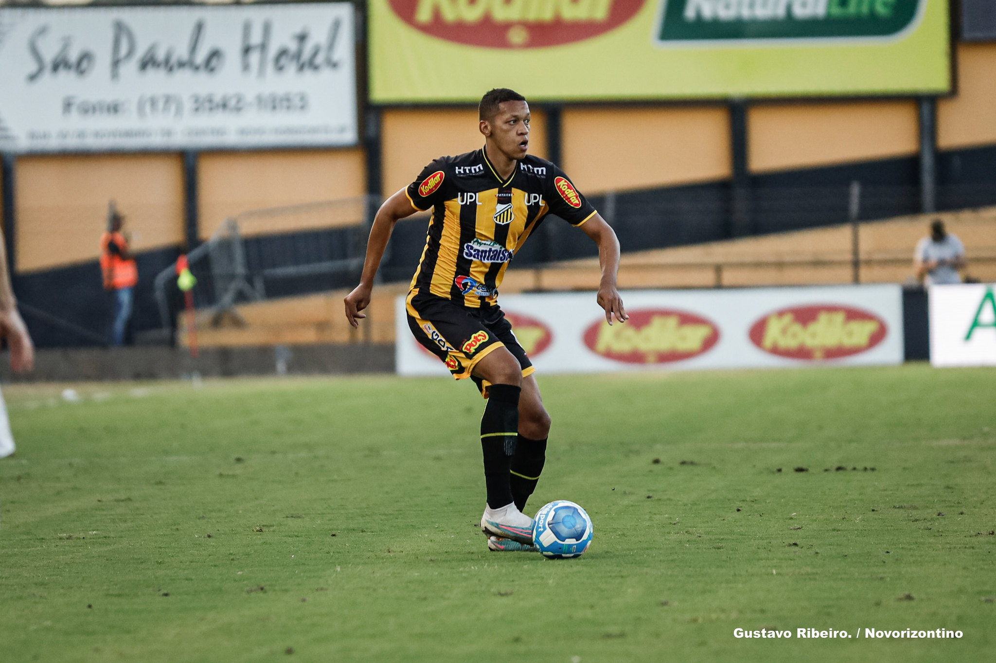 Próximo do Corinthians, Adriano Martins foi o líder do Novorizontino em ...