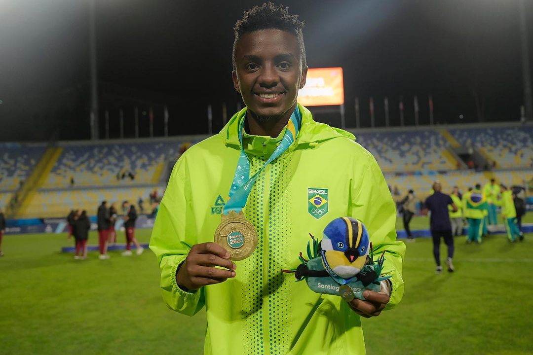 Goleiro Andrew deve pedir dispensa da disputa do Pré-Olímpico pelo ...