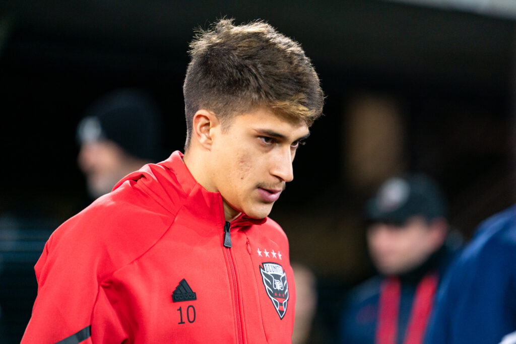 Do videogame para a vida: Pirani projeta duelo com Messi na MLS e cita ...