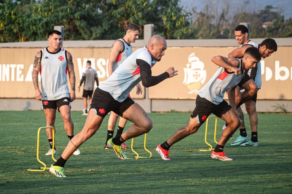Veja imagens do treino do Vasco nesta quinta-feira - Gazeta Esportiva