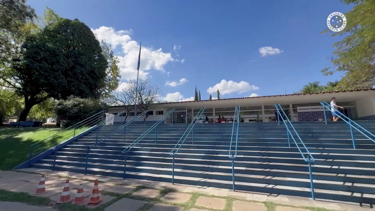 Cruzeiro inaugura novo campo na Toca com homenagem a Dirceu Lopes ...